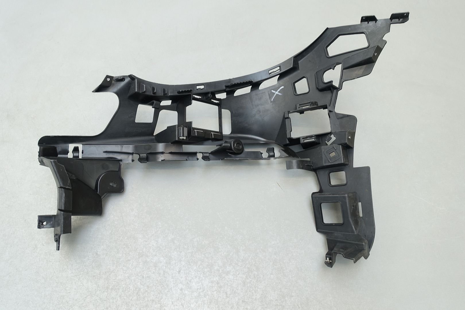 GENUINE MERCEDES BENZ E CLASS W213 2016- FRONT BUMPER RIGHT FITTING ...